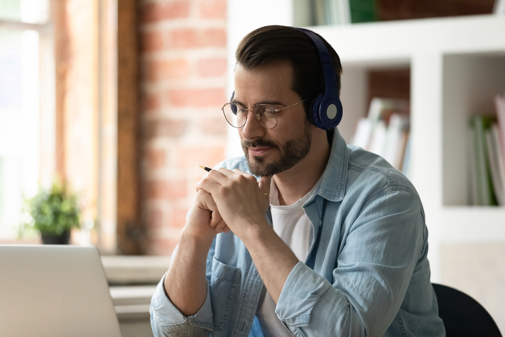 Clear Voice Experience | AI-Powered Noise Cancellation & Clarity